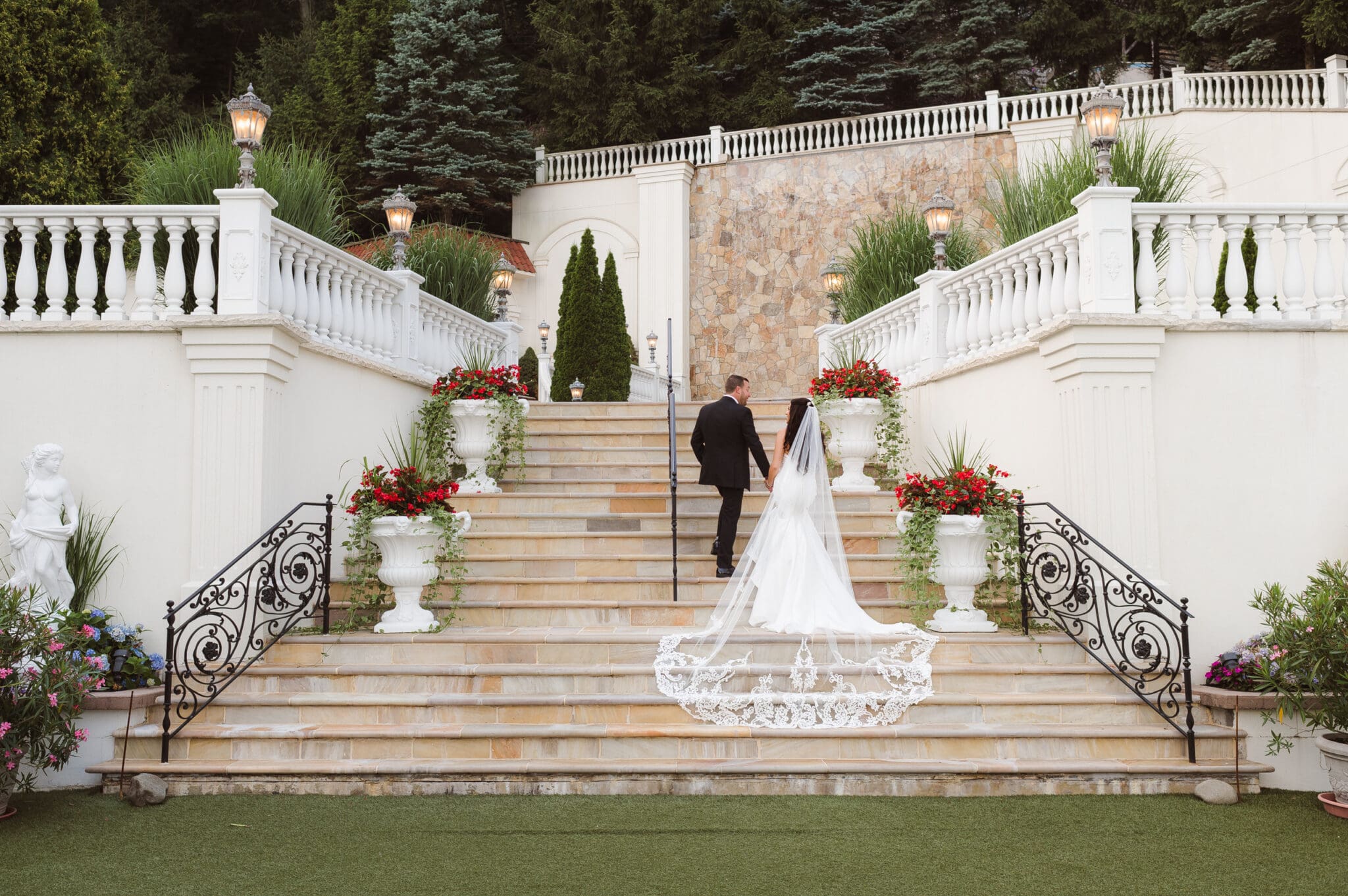 Villa Barone Hilltop Manor Photos | suessmoments.com
